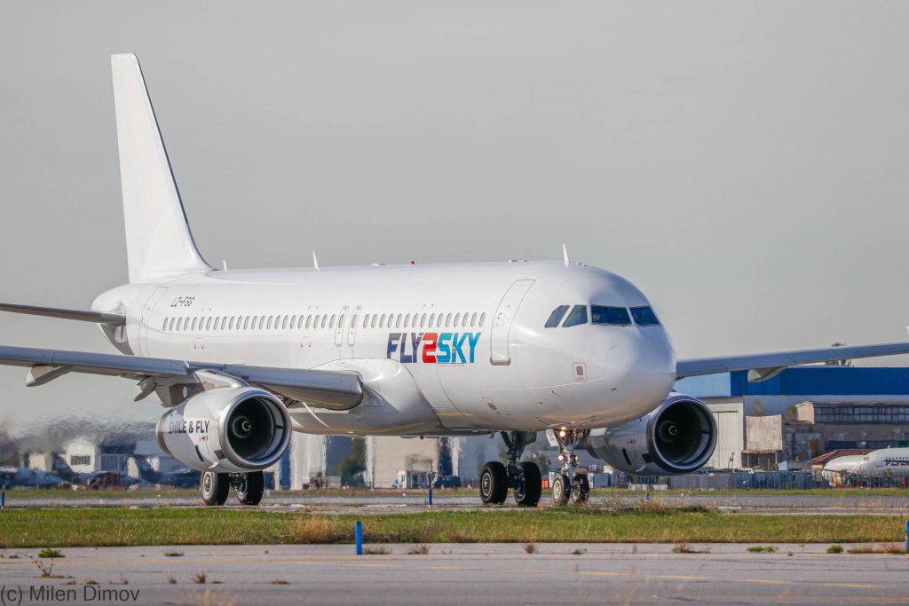 Българската Fly2Sky добави 10-и самолет към флота със специална ...